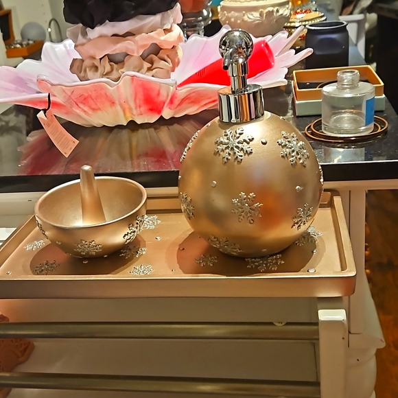 Caro Home | Bath | Caro Home 3 Pc Bath Bedroom Set | Poshmark